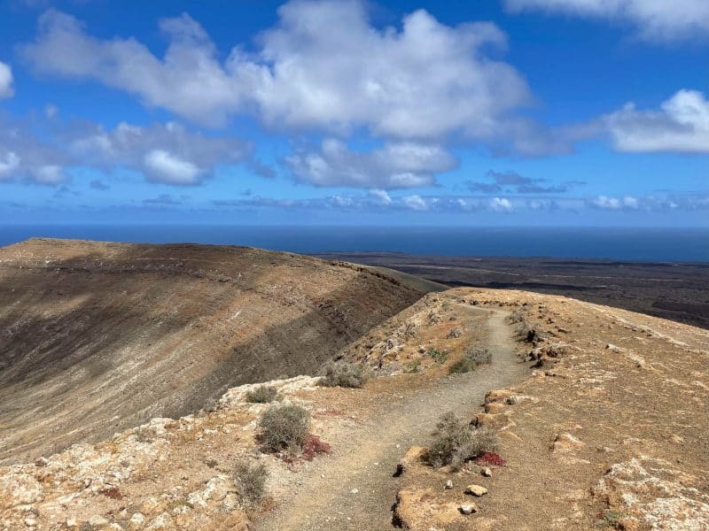 La Caldera Blanca de Lanzarote : à la découverte du cratère